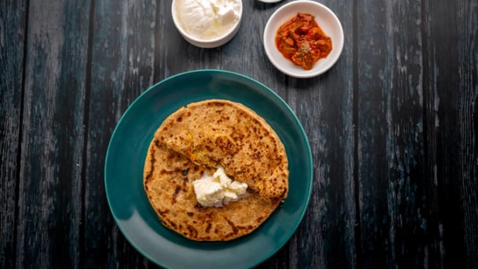 5 Long-Lasting Food Items You Can Pack For Your Long Train Journey ...