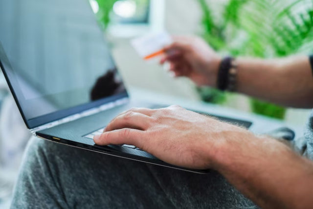 Earn Commission by Selling Credit Cards Online: A Step-by-Step Guide